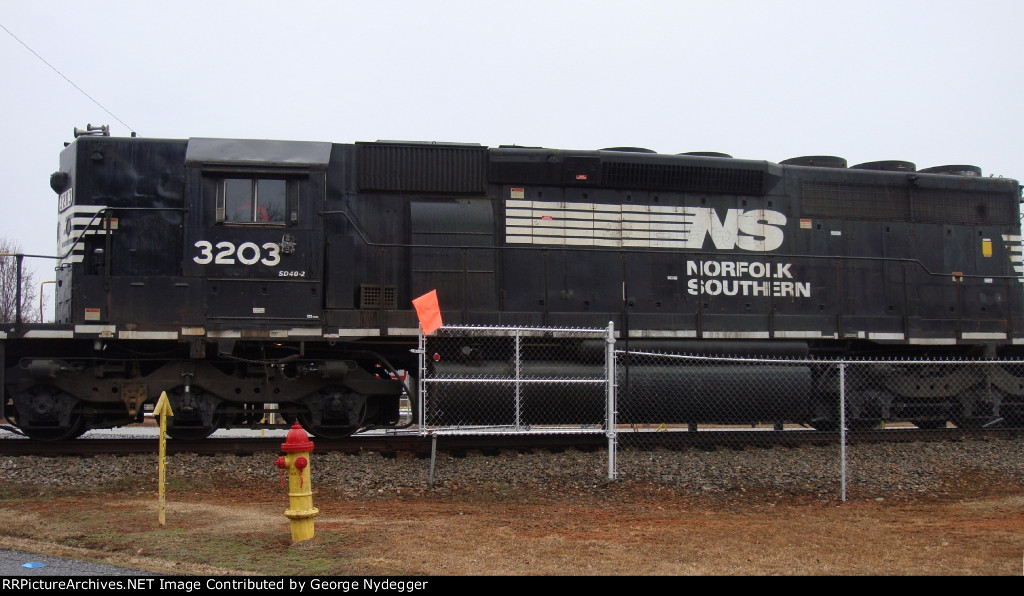 NS 3203 / SD40-2 High-Hood